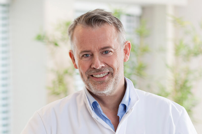 De chirurg - Over ons - Dr. Schröder